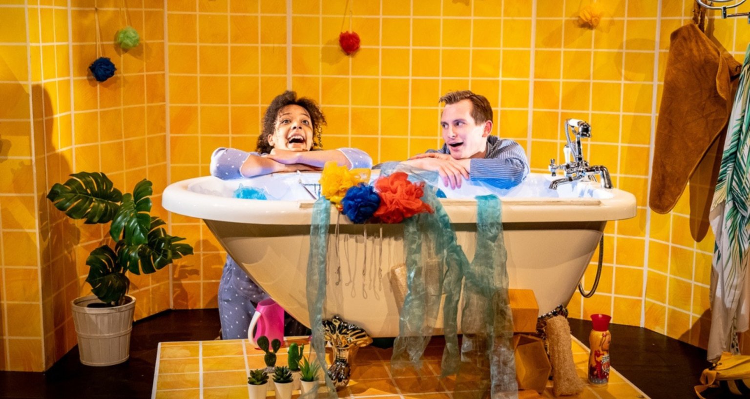 Review: The Flying Bath, Little Angel Studios - Everything Theatre